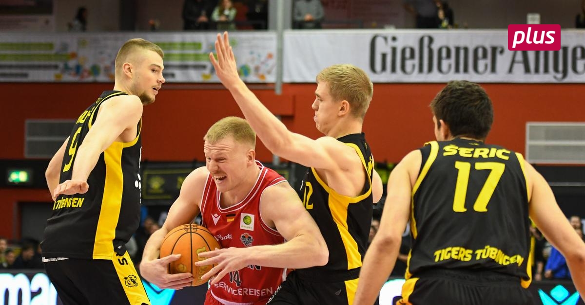 Gießen 46ers: Das Hallendach muss wieder ab