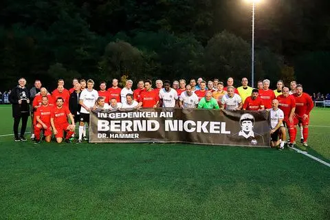 SV Eisemroth und Eintracht Frankfurt gedenken Bernd Nickel