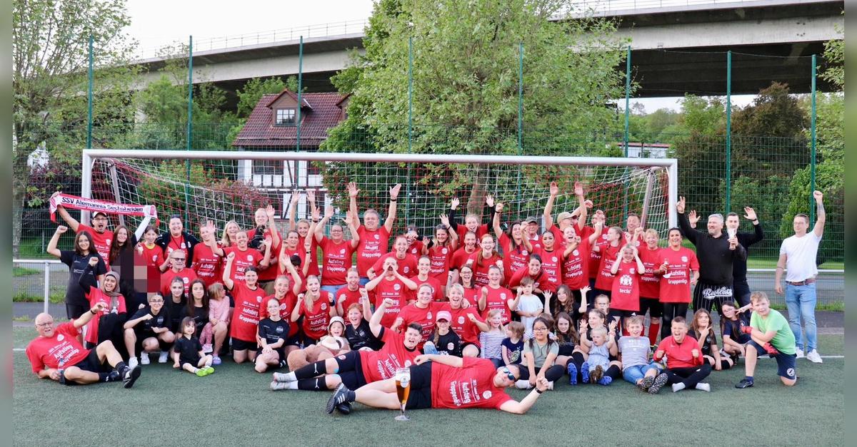 Frauenfußball: Eine besondere Saison für den SSV Sechshelden