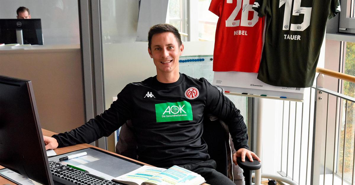 Ex-Usinger Fußballer Stefan Hirschberg steht in Diensten des ... Ex-Usinger Fußballer Stefan Hirschberg steht in Diensten des ...