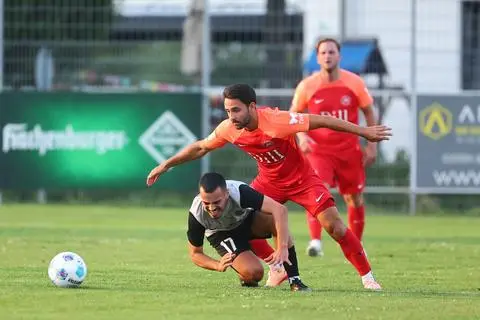 Fußball-Verbandsliga Mitte: Die Spitze könnte ganz eng zusammenrücken.