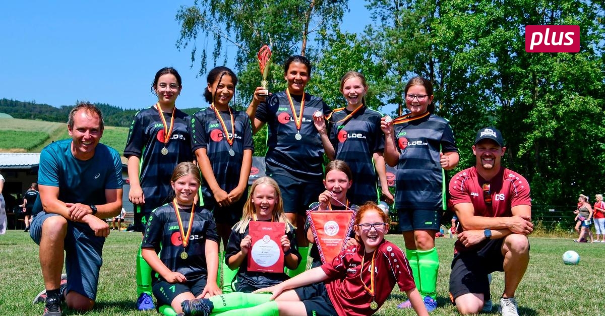 Fußball-Mädchen der JSG Angelburg/Hörlen holen sich den Cup