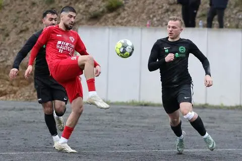 Fußball-Kreispokal: Türk Gücü tanzt ins Dorfderbyfinale