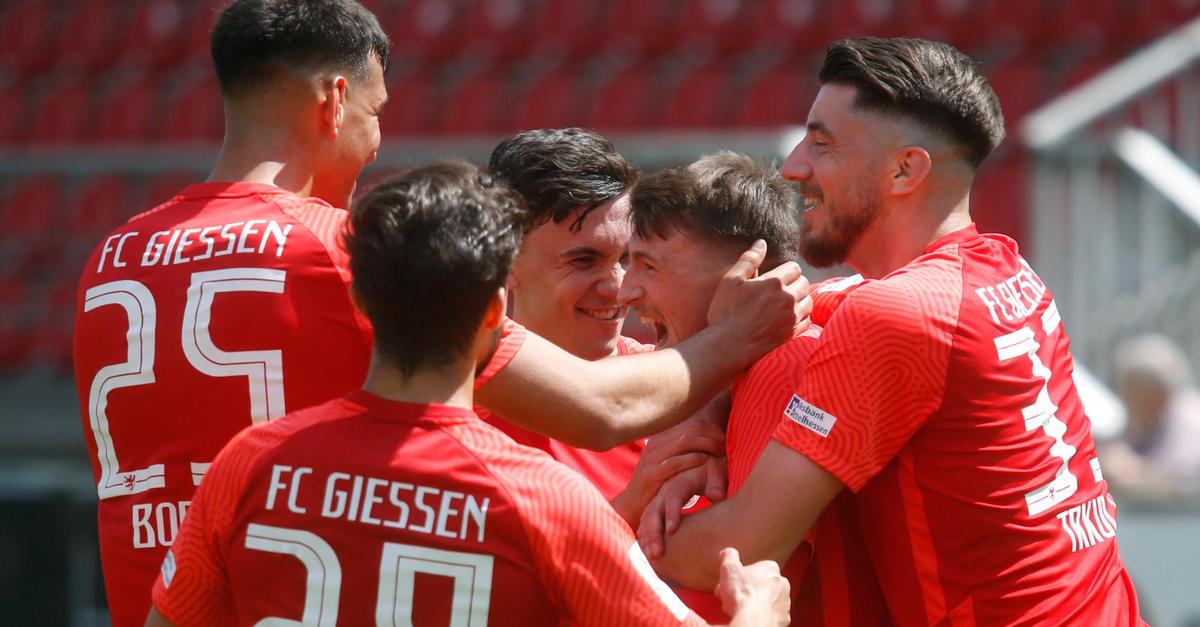 FC Gießen feiert Kantersieg vor Zuschauern | Mittelhessen