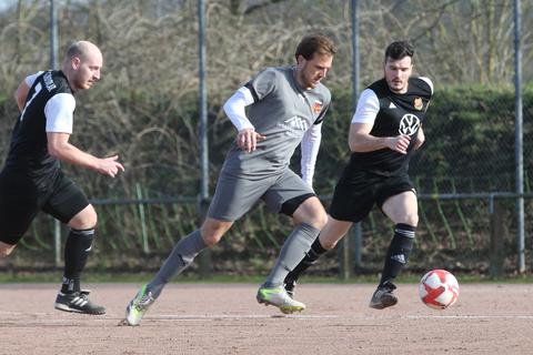 TSG Dorlar luchst dem TuS Naunheim einen wichtigen Zähler ab