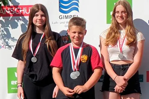 Emma Karle gewinnt Mannschaftssilber