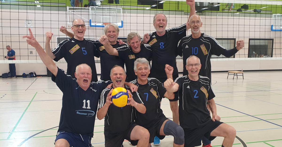 Karl Schumann und Winni Müller holen den Titel im Volleyball