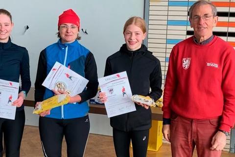 Stefanie Gocht führt beim Adventslauf das Feld an